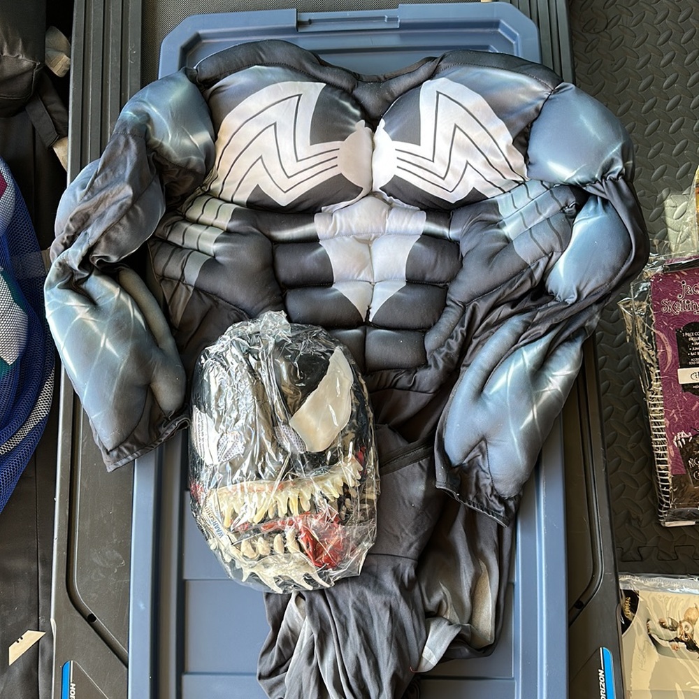 Venom Costume Mens Muscle Chest Spiderman Black Symbi… - Gem